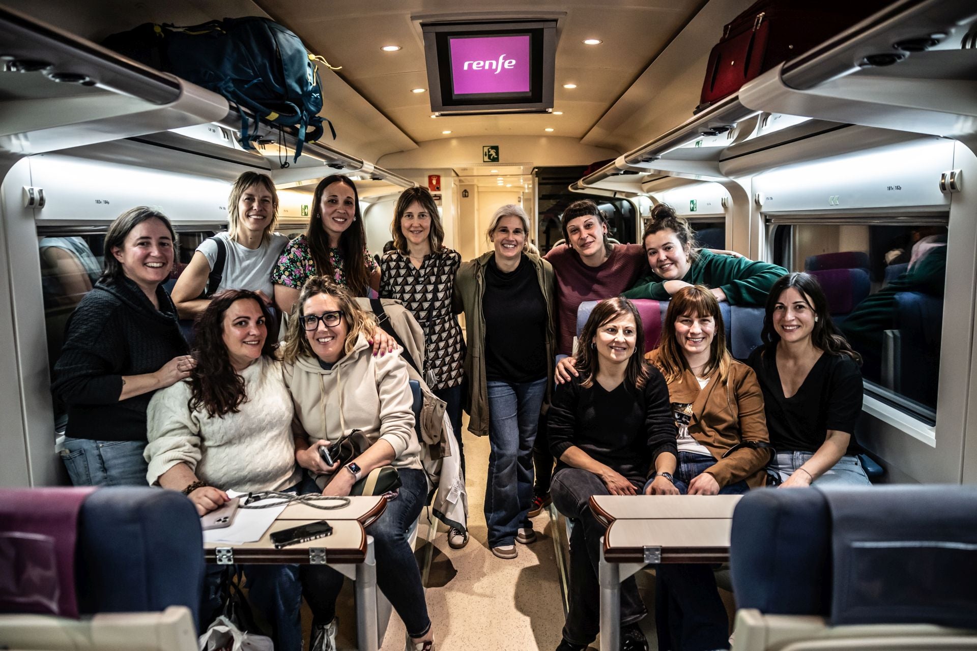 Las imágenes del primer tren Logroño-Madrid por Miranda | La Rioja